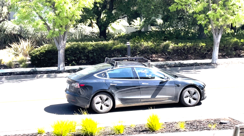 Tesla mit Einzel-Lidar – Der letzte Führerscheinneuling…